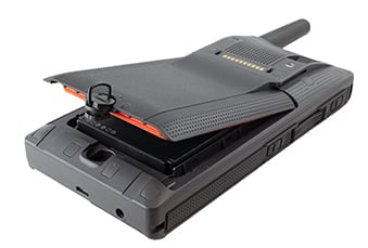 Tactilon Dabat hybrid device - a smartphone and TETRA radio in one